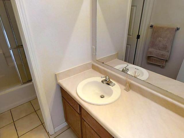 Quail Creek Townhomes 2 Bedroom Apartment for Rent at 3520 West 22nd Street, Lawrence, KS 66047