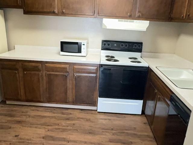 Quail Creek Apts. 1 Bedroom Apartment for Rent at 2111 Kasold Dr, Lawrence, KS 66047