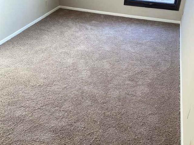 Quail Creek Apts. 2 Bedroom Apartment for Rent at 2111 Kasold Dr, Lawrence, KS 66047
