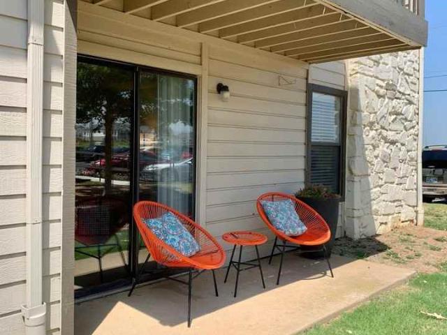 Quail Hollow Apartments 2 Bedroom Apartment for Rent at 2607 E Albany St, Broken Arrow, OK 74014