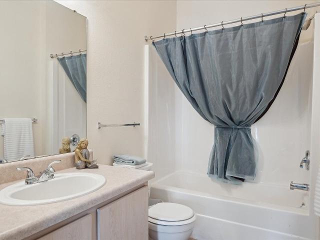 Quail Hollow at the Lakes 3 Bedroom Apartment for Rent at 7000 Quail Lakes Dr, Holland, OH 43528