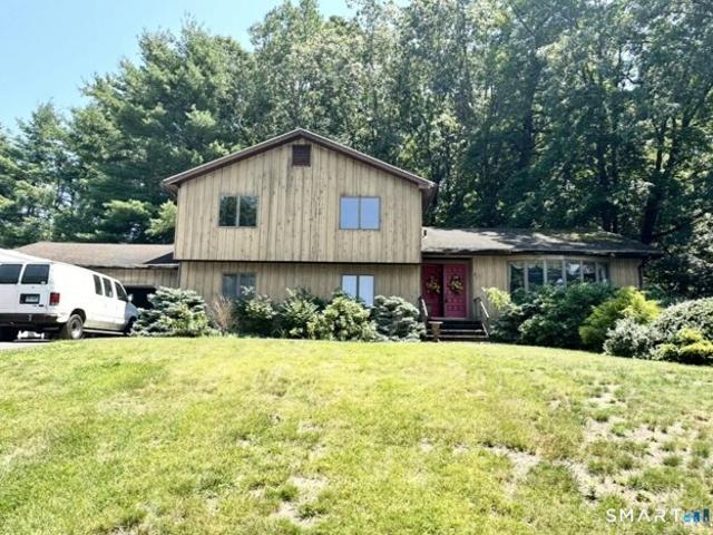 Quail Hollow Dr, Southington, Home For Sale