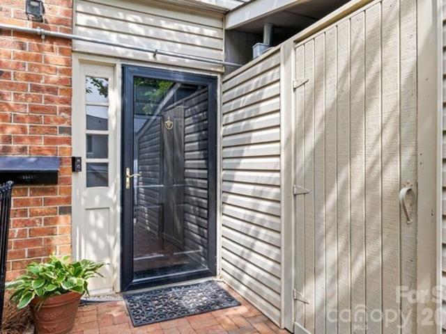 Quail Hollow Rd Apt E, Charlotte, Condo For Sale