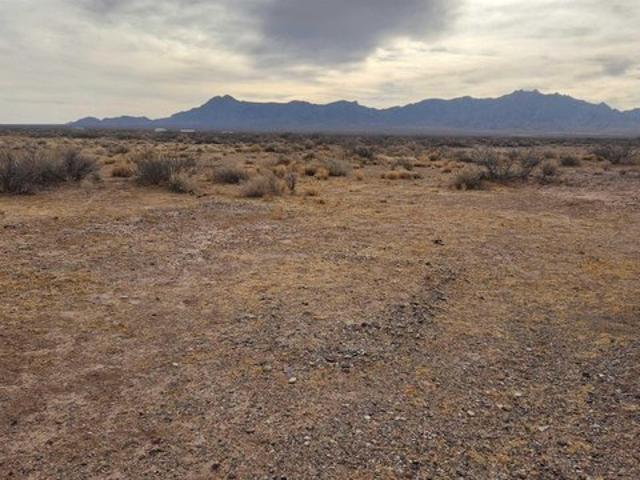 Quail Ln, Deming, NM 88030