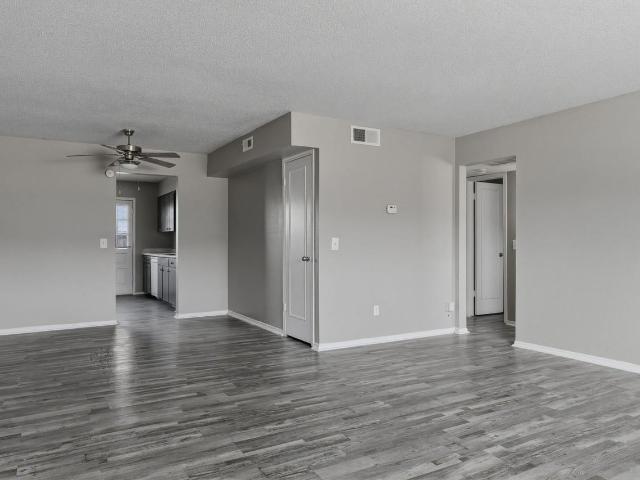 Quail Plaza Apartments 2 Bedroom Apartment for Rent at 11004 N May Ave, Oklahoma City, OK 73120