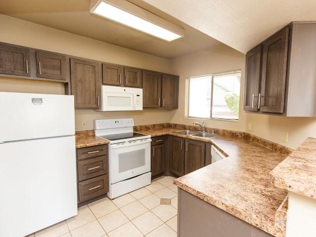 Quail Ridge Apartments 1 Bedroom Apartment for Rent at 251 N Roadrunner Pkwy, Las Cruces, NM 88011