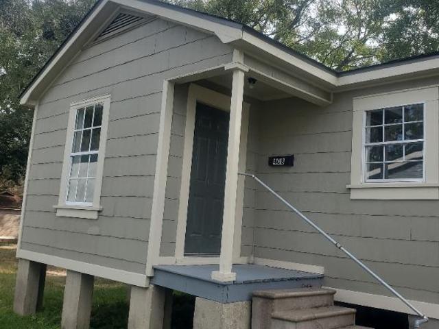 Quaint Beautiful 1BedBath Duplex Home Available Ma