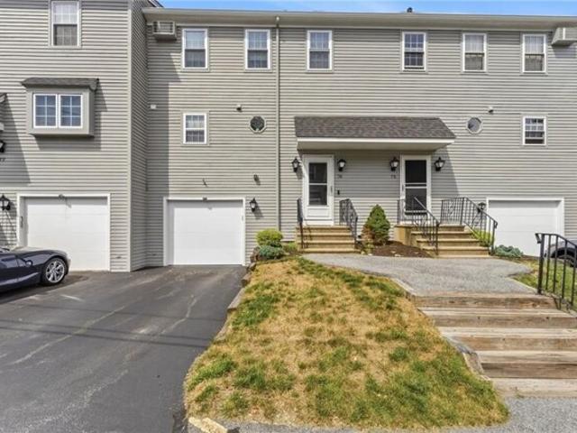 Quaker Ln Apt,west Warwick, Home For Sale
