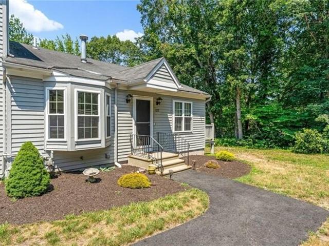 Quaker Ln Apt,west Warwick, Home For Sale