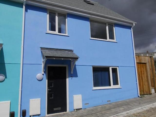 Quaker Lane, Plymouth PL3 4 bed house to rent £2,721 pcm £628 pw