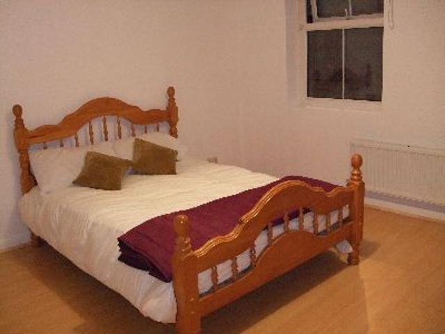 Quaker Street, London E1, 1 bed flat to rent, £1,700 pcm | PrimeLocation