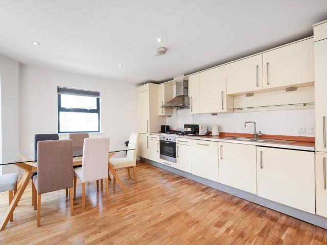 Quaker Street, London, Spitalfields, London E1, 2 bed flat to rent, £3,500 pcm | PrimeLocation