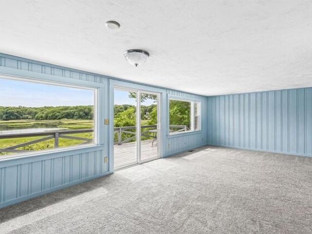 Quaker Rd, Falmouth, Home For Sale