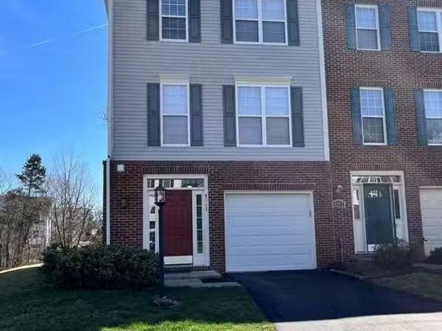 Qualify for a zero deposit option? Remodeled End Unit 8841 Ho.