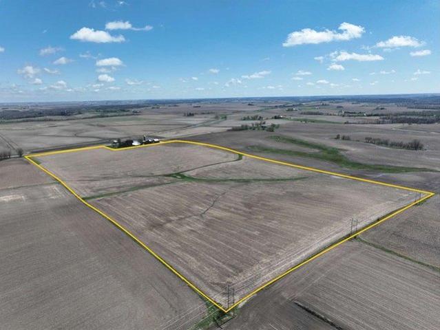 Quality Ridge Rd, Coggon, IA 52218
