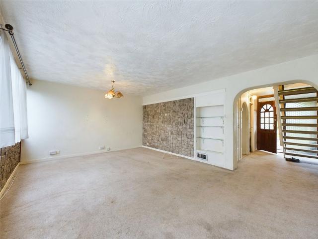 Quarles Close, Romford RM5, 3 bed terraced house to rent, £2,050 pcm | PrimeLocation