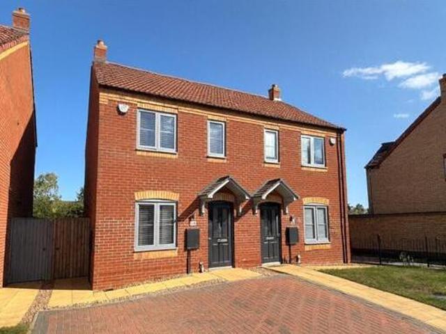 Quarrington, Oakwood Close, Sleaford, 2 Bedroom Semi detached