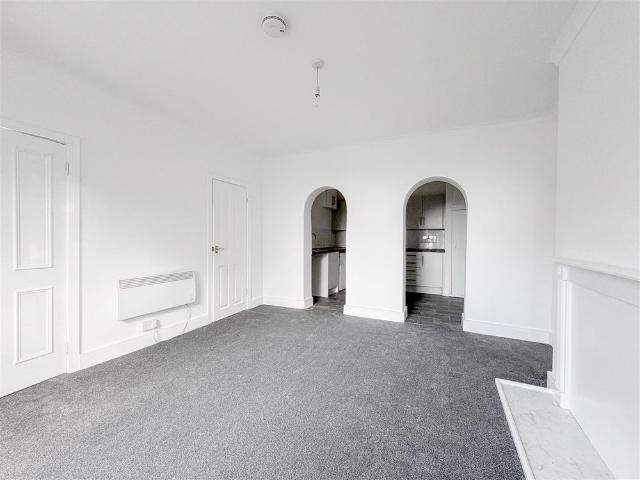 Quarry Crescent, Hastings, TN34 3SD