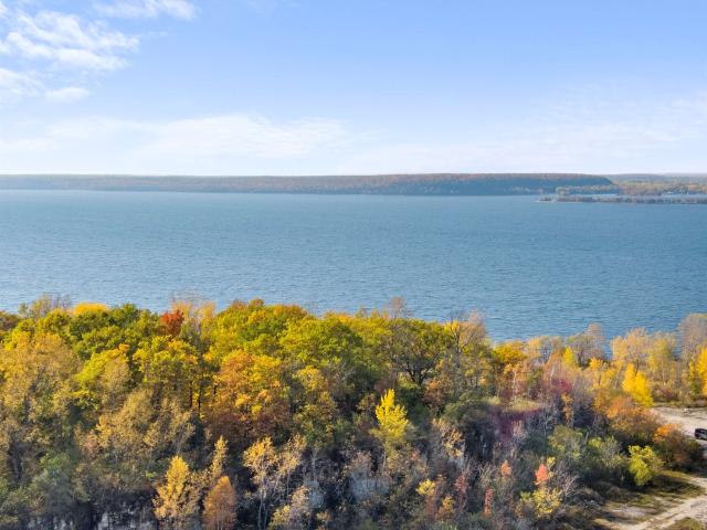 Quarry bluff court