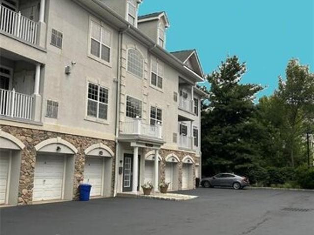 Quarry Dr Apt B, Woodland Park, Condo For Sale