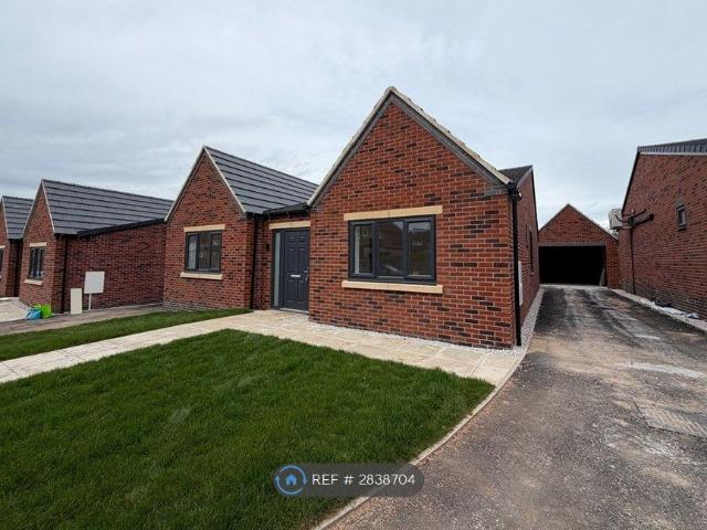 Quarry Hill Close, Derbyshire DE21, 3 bed bungalow to rent, £2,900 pcm | PrimeLocation