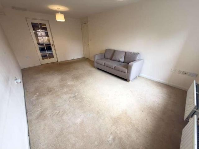 Quarry Street, L25