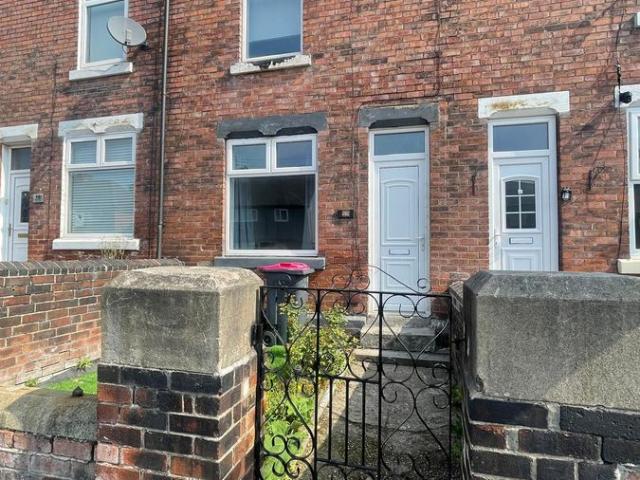 Quarry Street, Rotherham S62, 3 bed terraced house to rent, £895 pcm | PrimeLocation