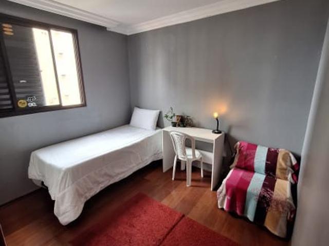 Quarto c/ banheiro. LOCALIZAÇÃO PRIVILEGIADA EM SBC