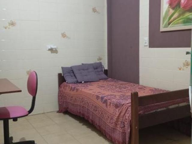 Quarto c/ banheiro privativo, mobiliado metrô Santo Amaro