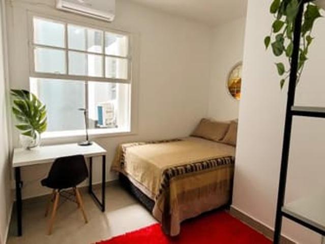 QUARTO COM AR NO BOM FIM, AO LADO DO ZAFFARI