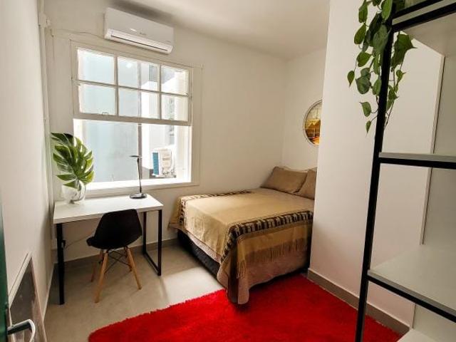 QUARTO COM AR NO BOM FIM, AO LADO DO ZAFFARI