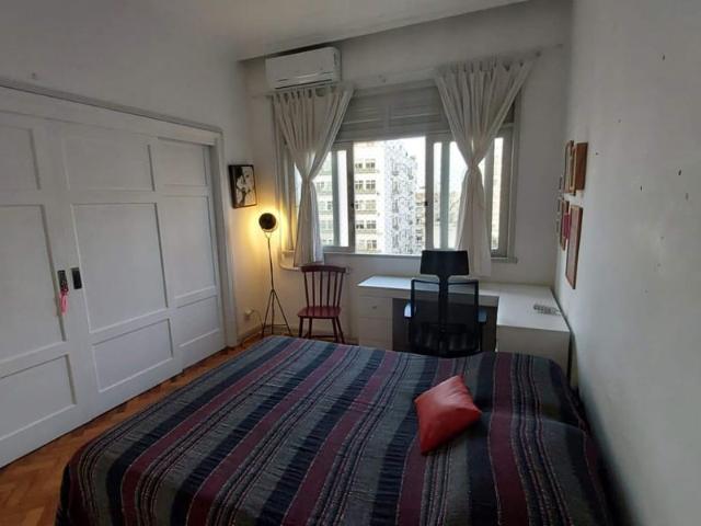 Quarto com ar condicionado e cama de casal | 3 min do metrô