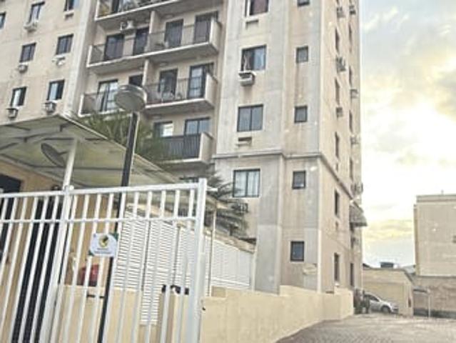 Quarto com banheiro exclusivo em frente ao metrô