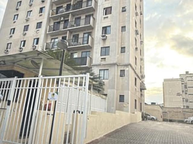 Quarto com banheiro exclusivo em frente ao metrô