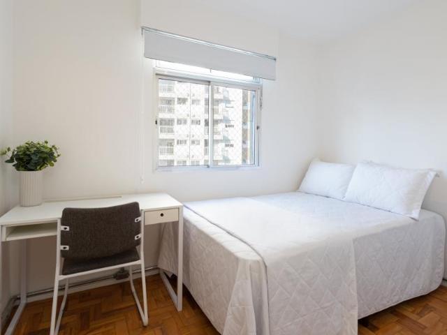 Quarto com banheiro exclusivo | Metrô Trianon Masp