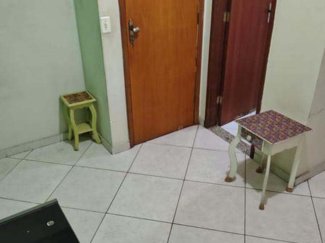 Quarto com banheiro privativo em Rocha Miranda próx. à UPA