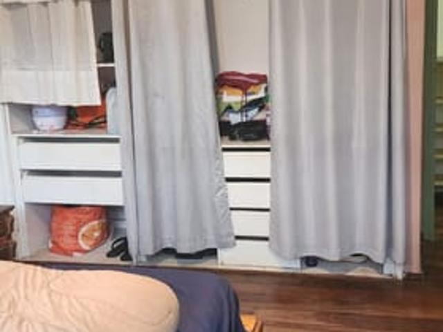 Quarto com frigobar na asa norte