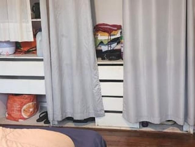 Quarto com frigobar na asa norte