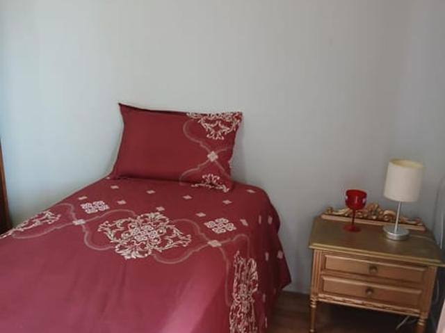 QUARTO COM SACADA
