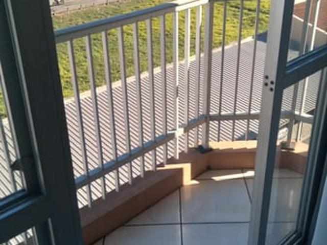 Quarto com sacada em um dos melhores bairros de Joinville