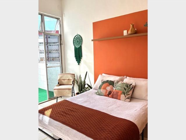 Quarto com terraço no Flamengo e vista para o Pão de Açúcar