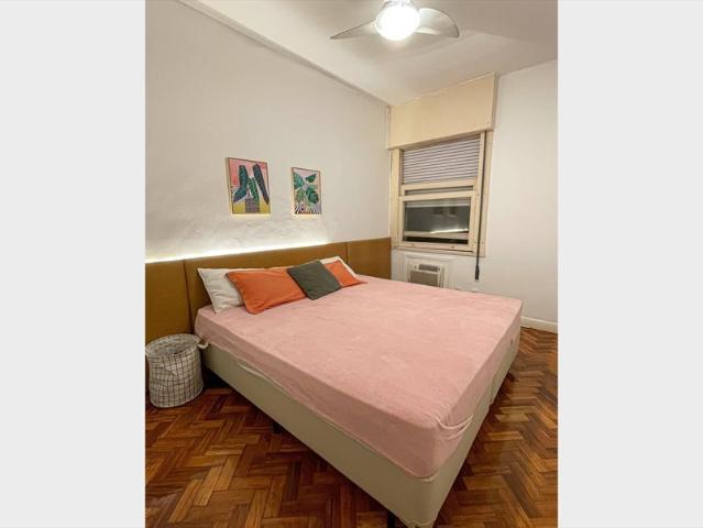 Quarto com vista floresta ao lado do metrô e da lagoa