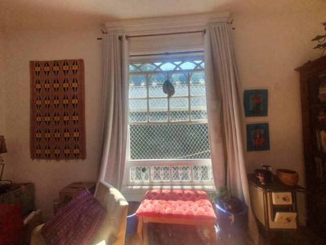 Quarto com vista pro verde