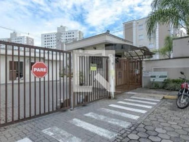 QUARTO COMPARTILHADO