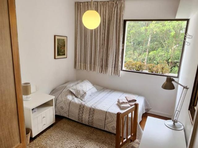 QUARTO CONFORTÁVEL SÓ PARA MULHER