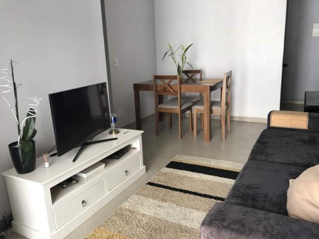 Quarto aconchegante em apartamento tranquilo em São Paulo