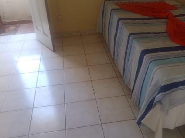 quarto grande. arejado, individual