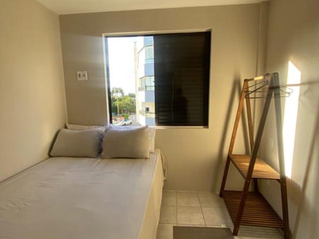 Quarto grande compartilhado feminino