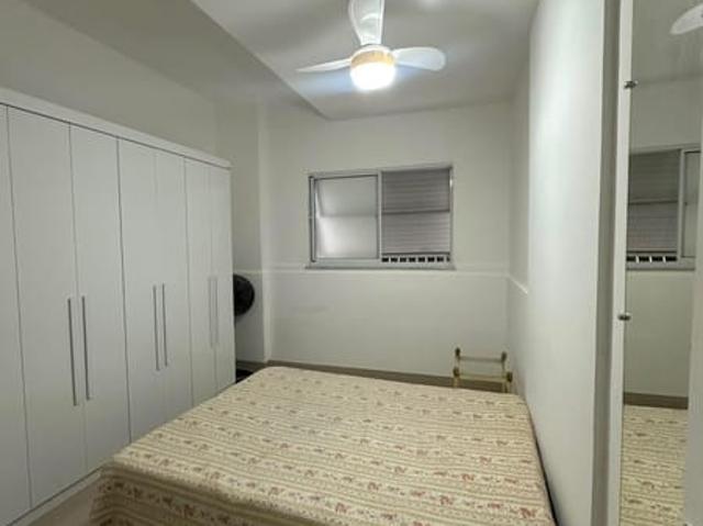 quarto grande e todo reformado
