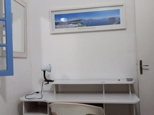 QUARTO GRANDE EM BOTAFOGO PRÓXIMO AO METRÔ